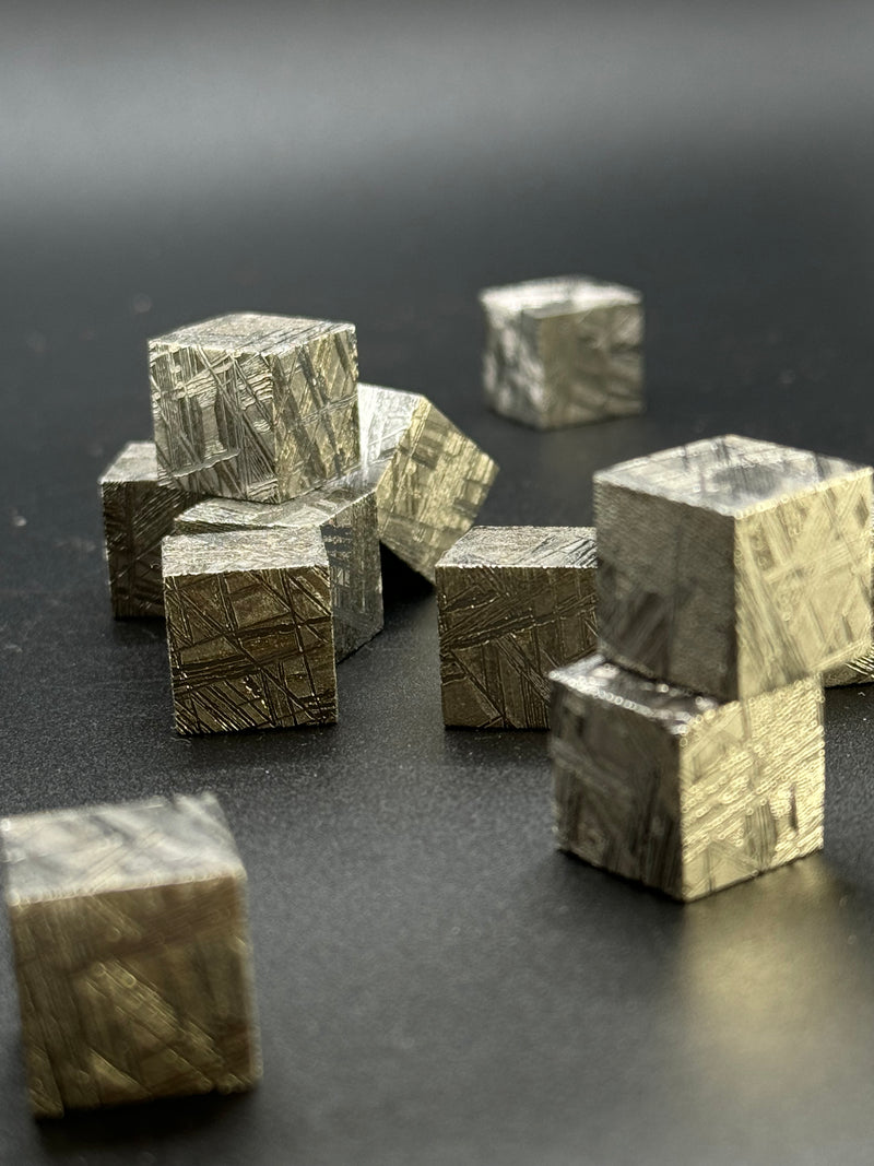 Muonionalusta meteorite, Sweden. 20 grams cube.