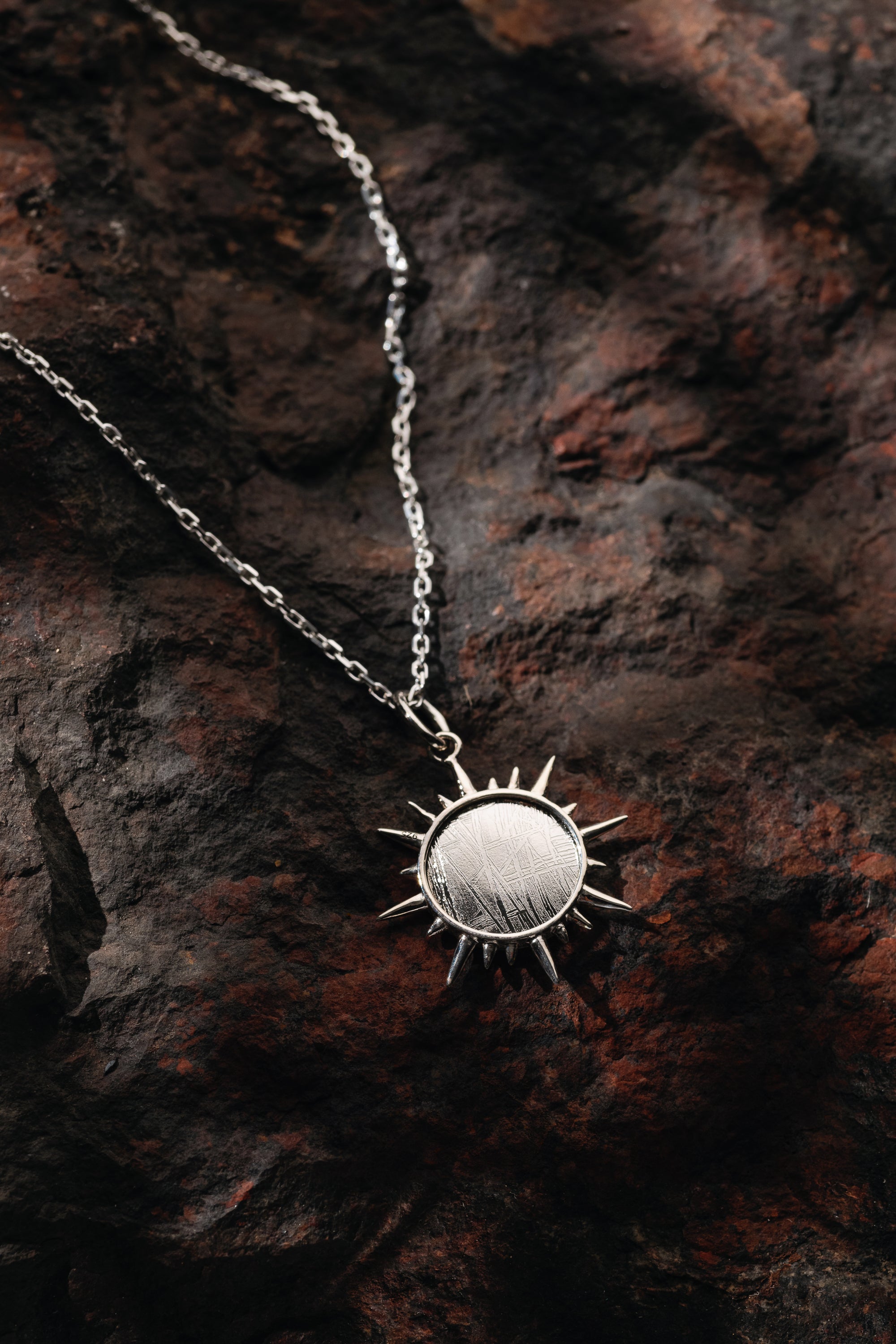 Muonionalusta meteorite pendant "supernova"