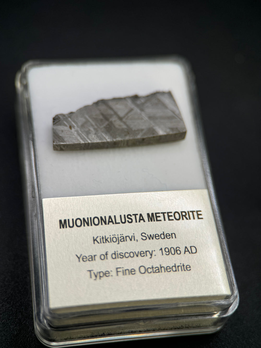 MUONIONALUSTA METEORITE, SWEDEN. DISPLAY BOX. 5,7 GRAMS.